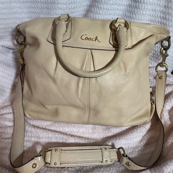Coach | Bags | Coach Cream Leather Bag With Gold Hardware | Poshmark
